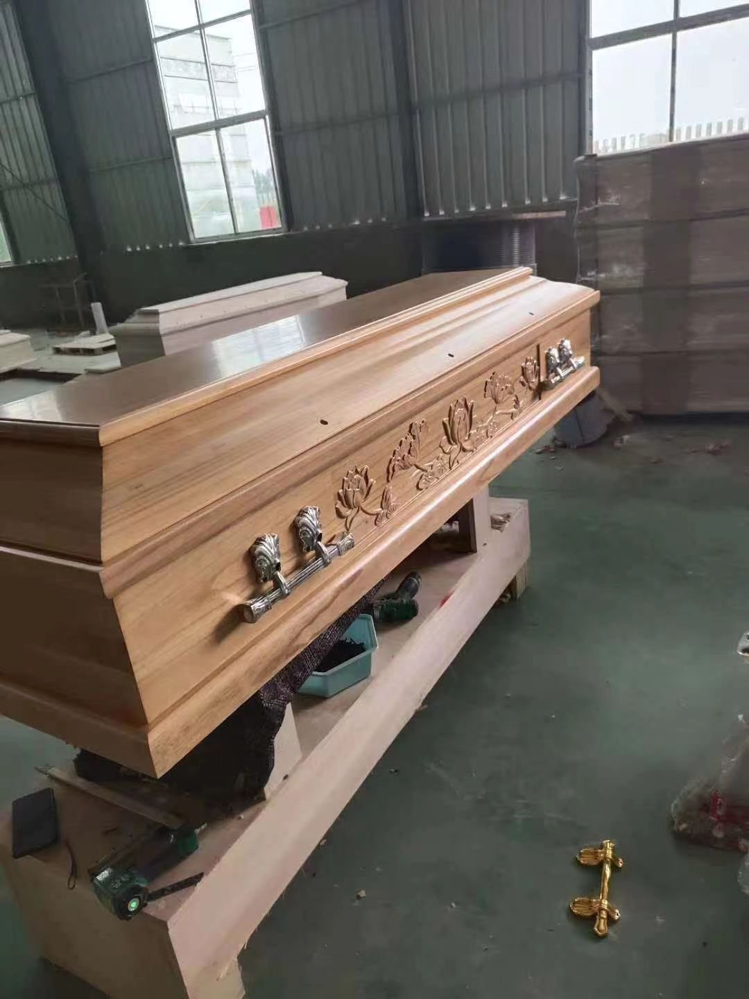The Evolution of Wooden Coffins: Tradition Meets Modernity - resoulwood.com